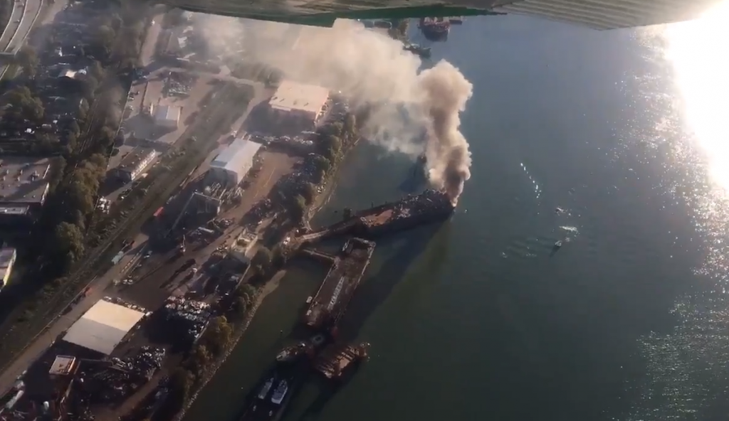 Barge fire north of Bridgeview extinguished Wednesday morning ...