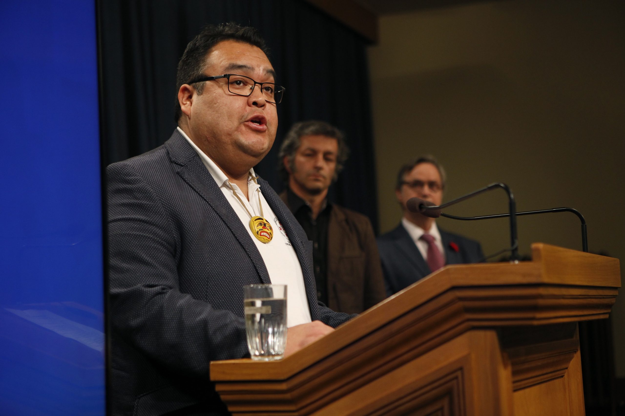 Survey launches to examine treatment of Indigenous people with status cards