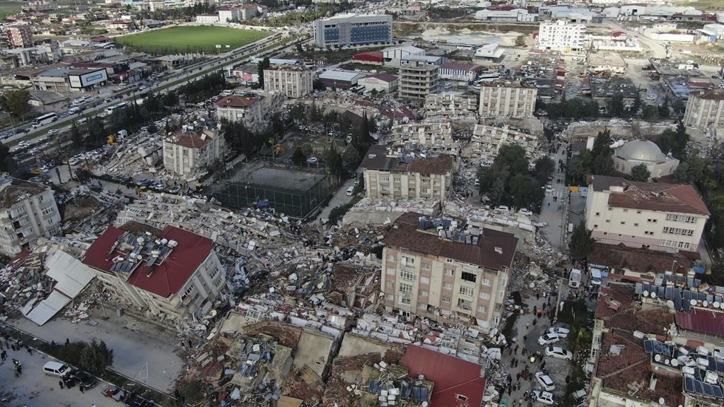 New quake hits battered Turkey, Syria; 3 dead, hundreds hurt