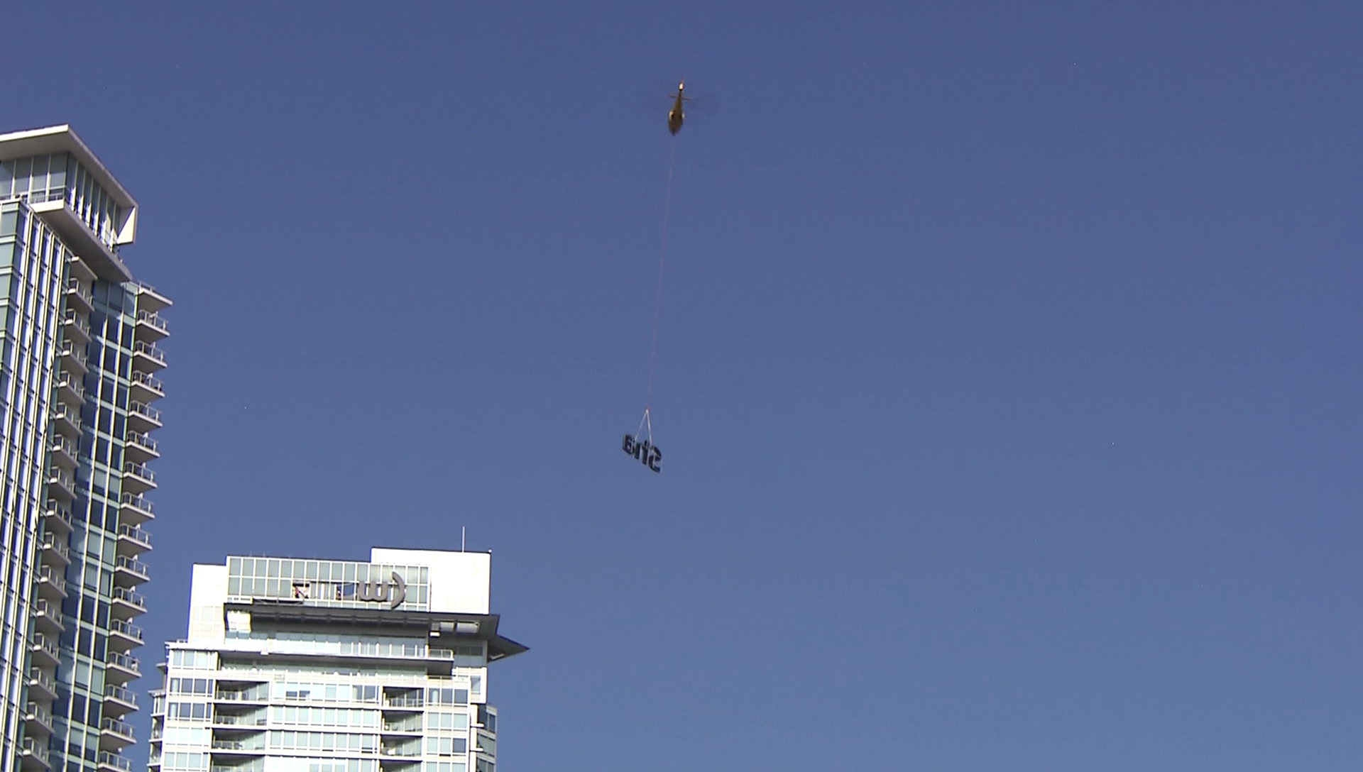 Rogers sign replaces Shaw in Vancouver | CityNews Vancouver