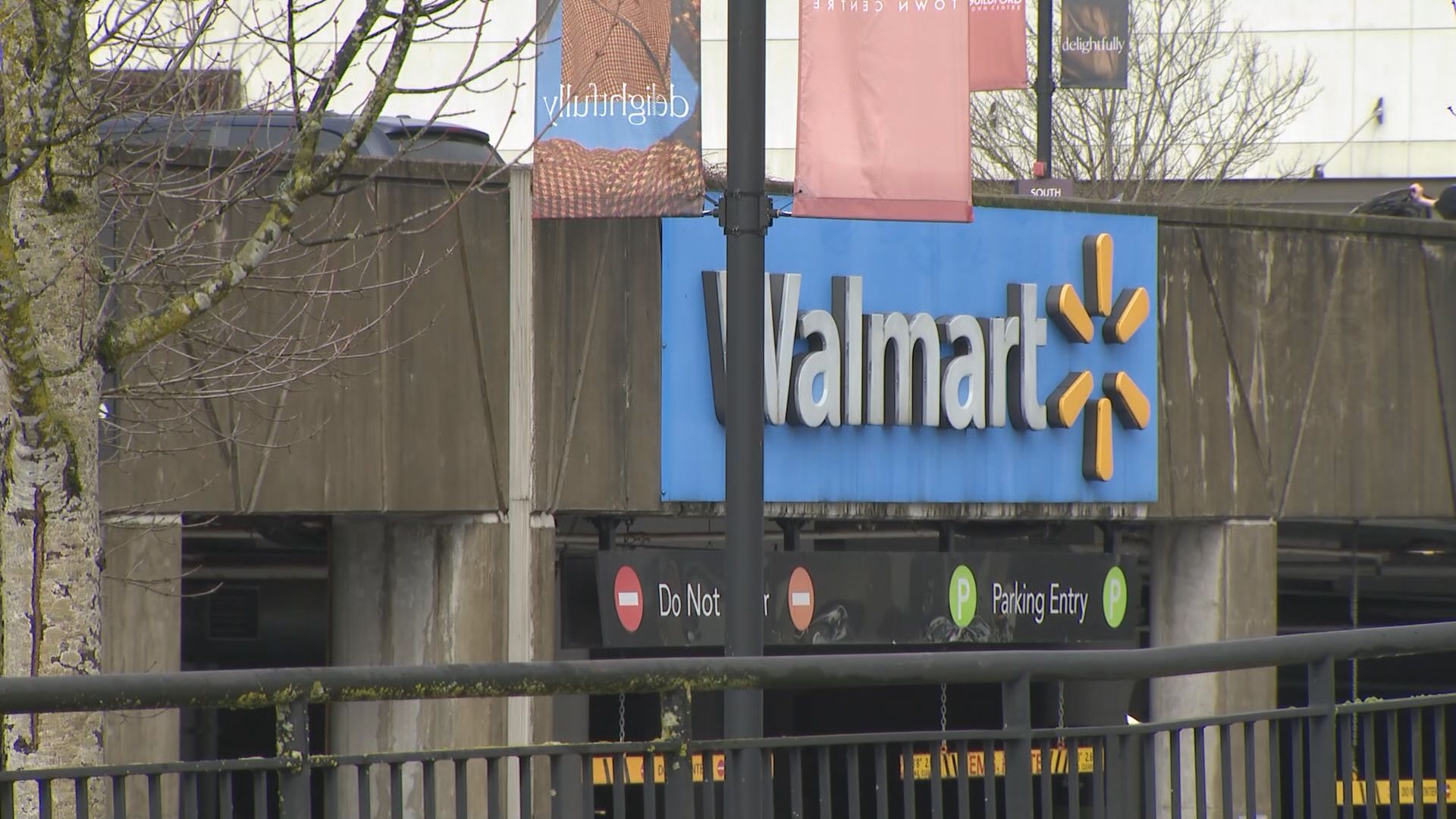 2 people stabbed at Guildford mall: RCMP reports
