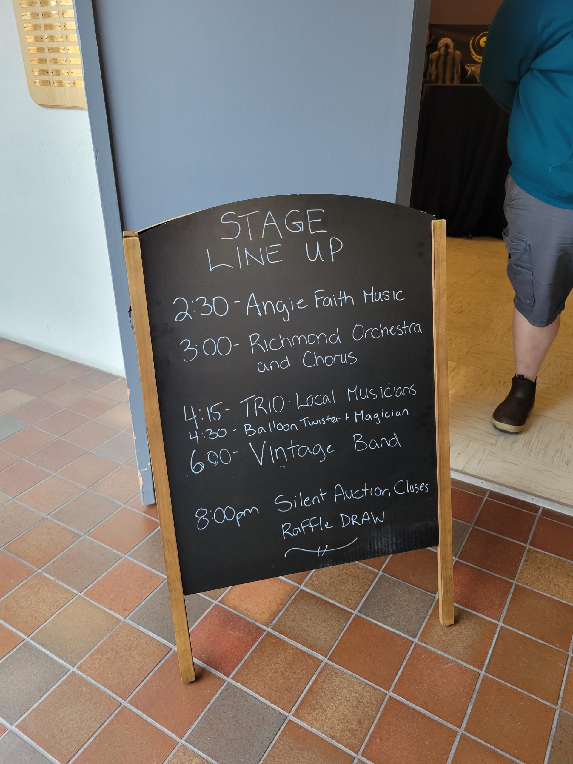 Fundraiser held for employees of Steveston grocer destroyed by fire