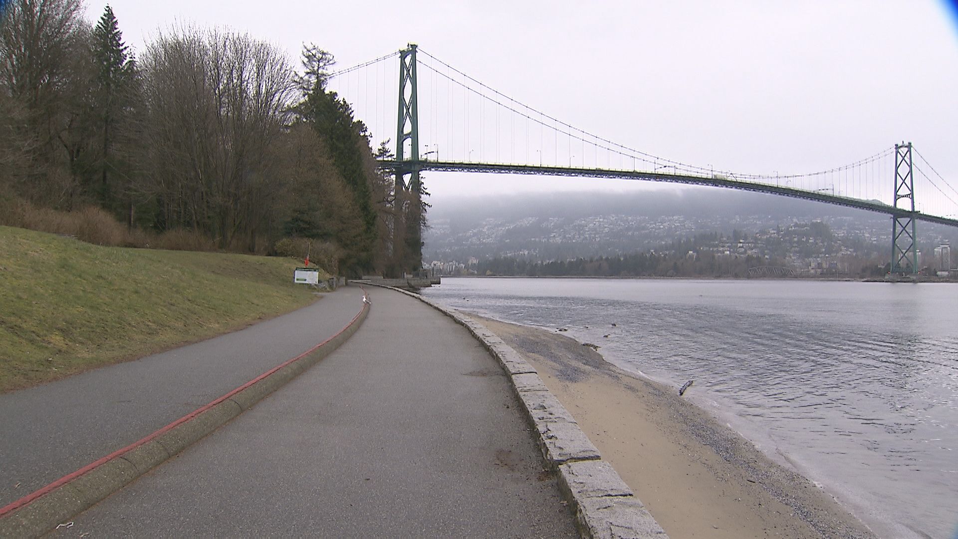 Stanley Park seawall closes as rainfall warning in effect in Metro ...