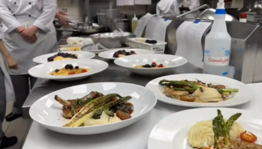 Vancouver cooking school hosts The Bear dinners