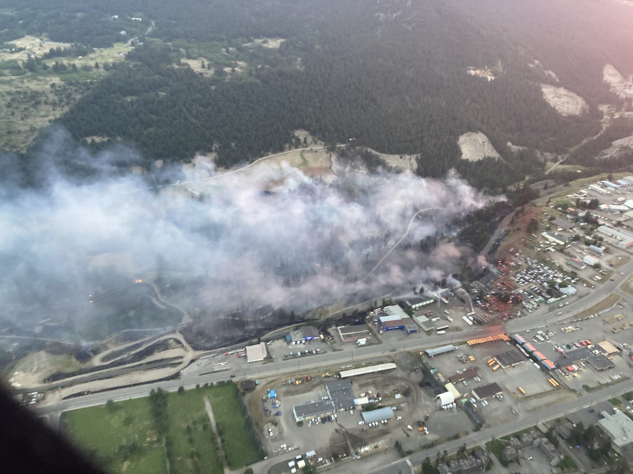 Wildfire in Williams Lake prompts state of emergency