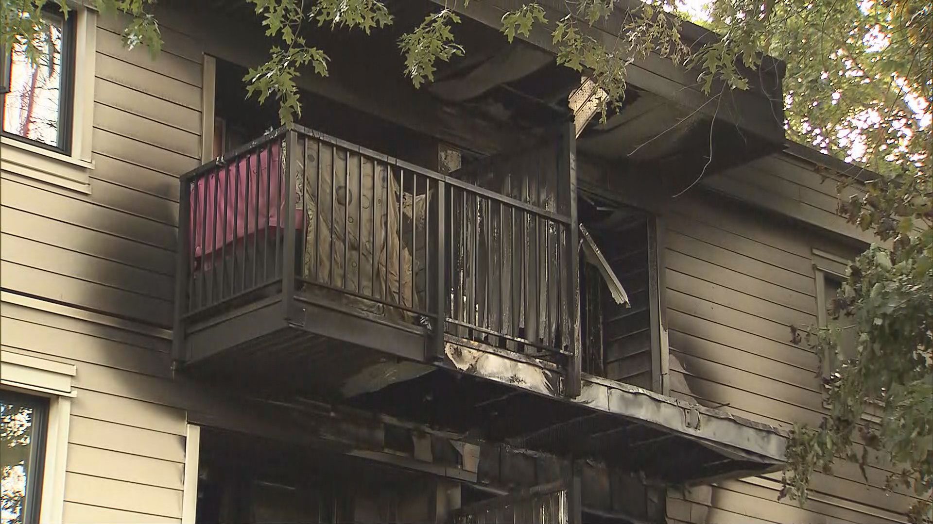 Kitsilano apartment fire displaces 38 people