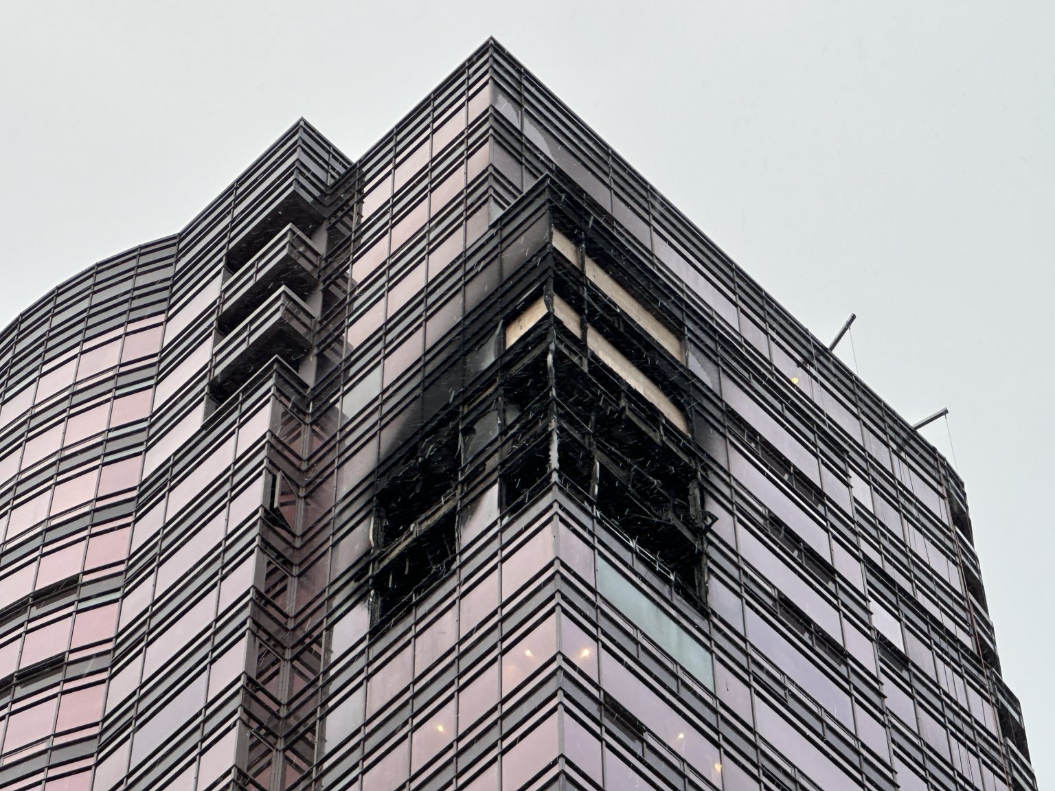 Multi-unit fire burns in downtown Vancouver high-rise: VFRS