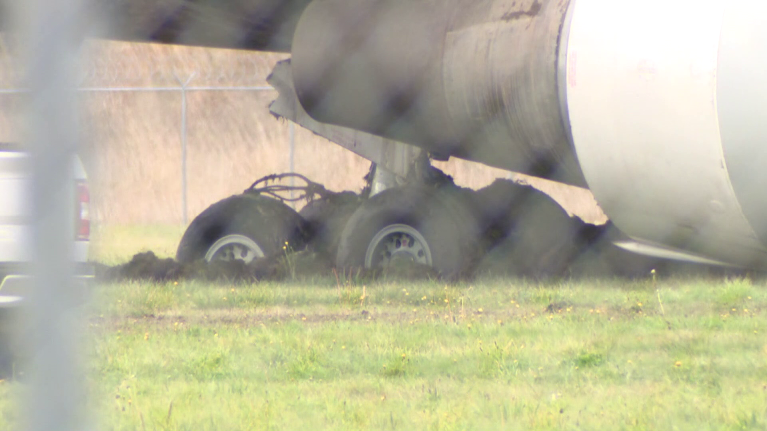Amazon Prime cargo plane slides off YVR runway during landing