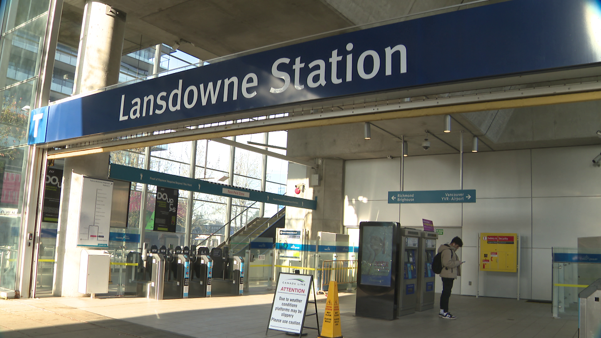 Richmond RCMP arrest suspect with knife near SkyTrain station