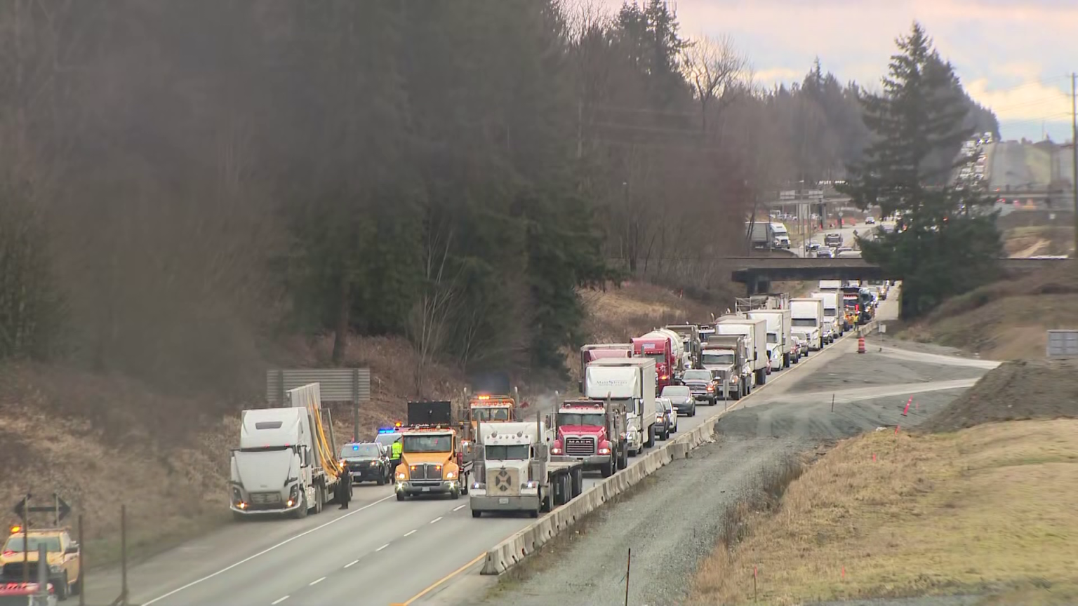 Truck strikes 2 overpasses on HWY 1 in Langley: police