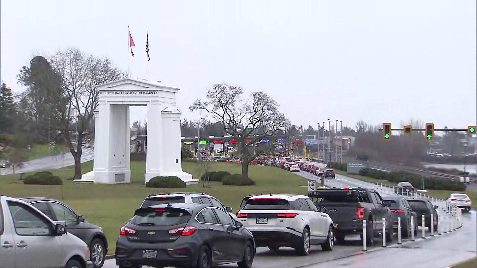 Canadians axe U.S. travel plans as trade war drags on