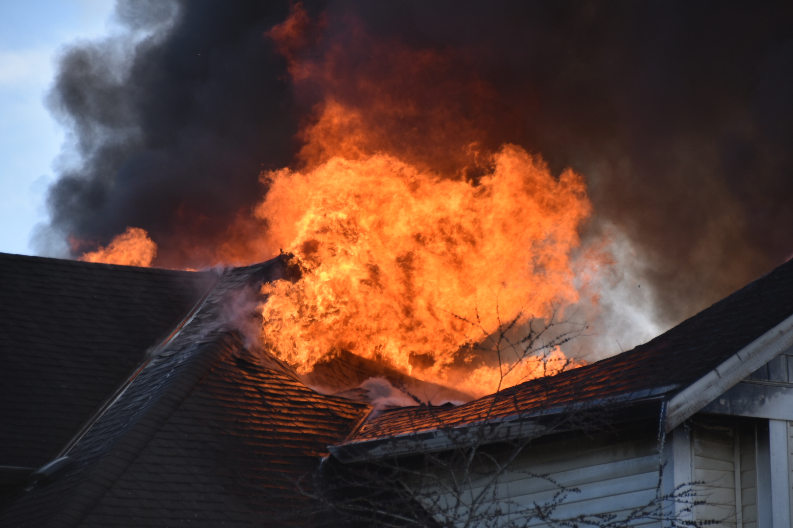 1 Unaccounted For 2 In Serious Condition After 5 House Fire Explosion