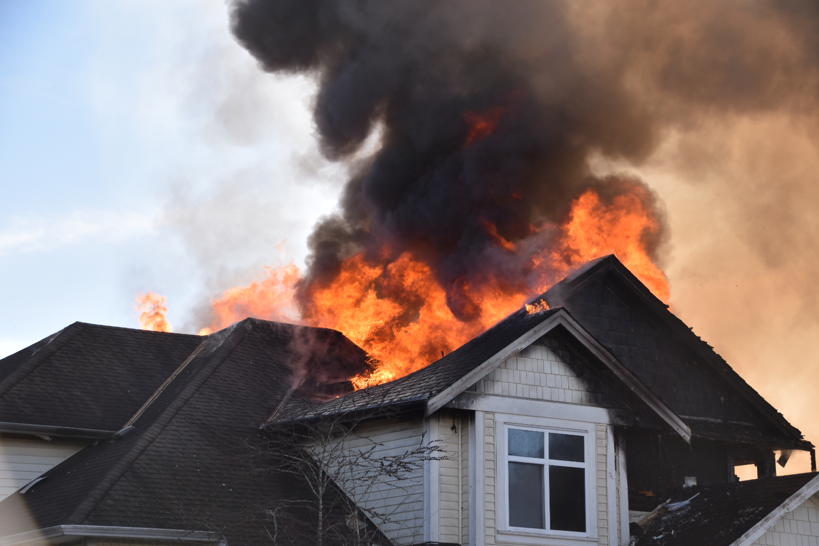1 unaccounted for, 2 in serious condition after 5-house fire, explosion ...