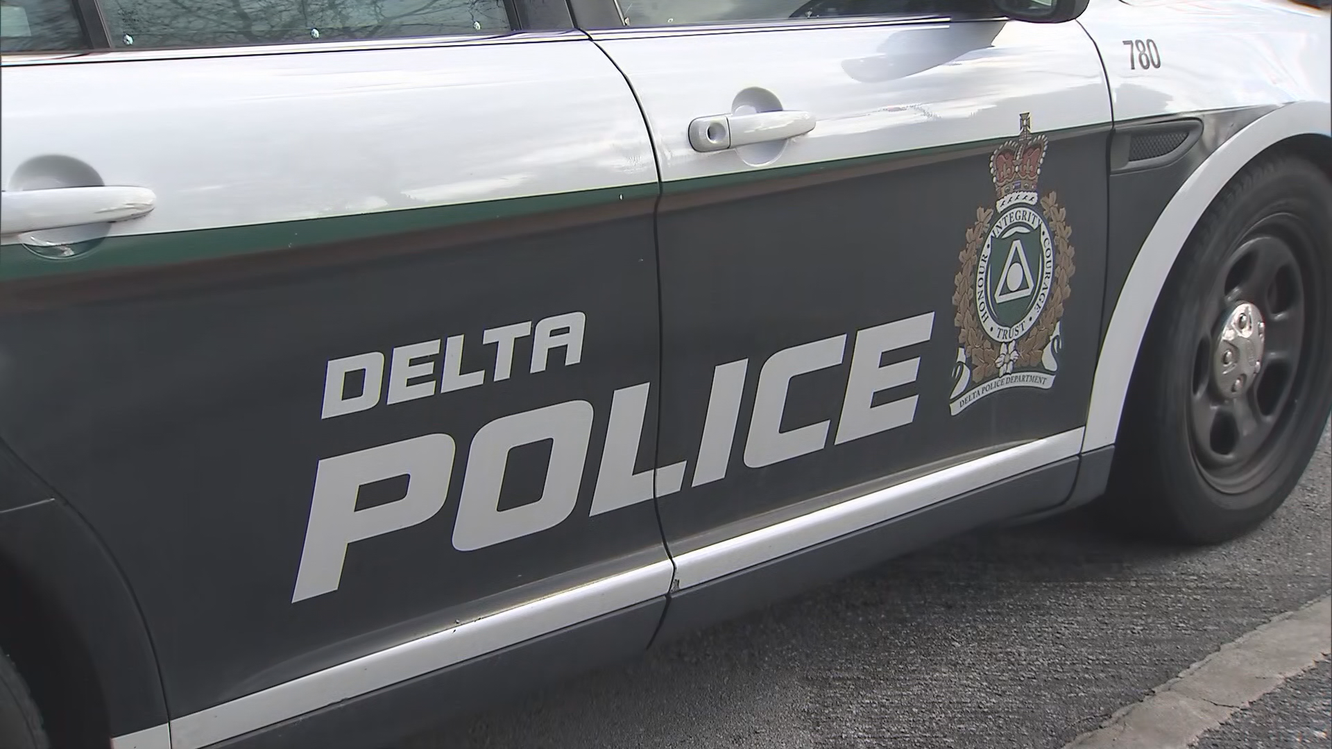 Delta Police closed off Tsawwassen neighbourhood