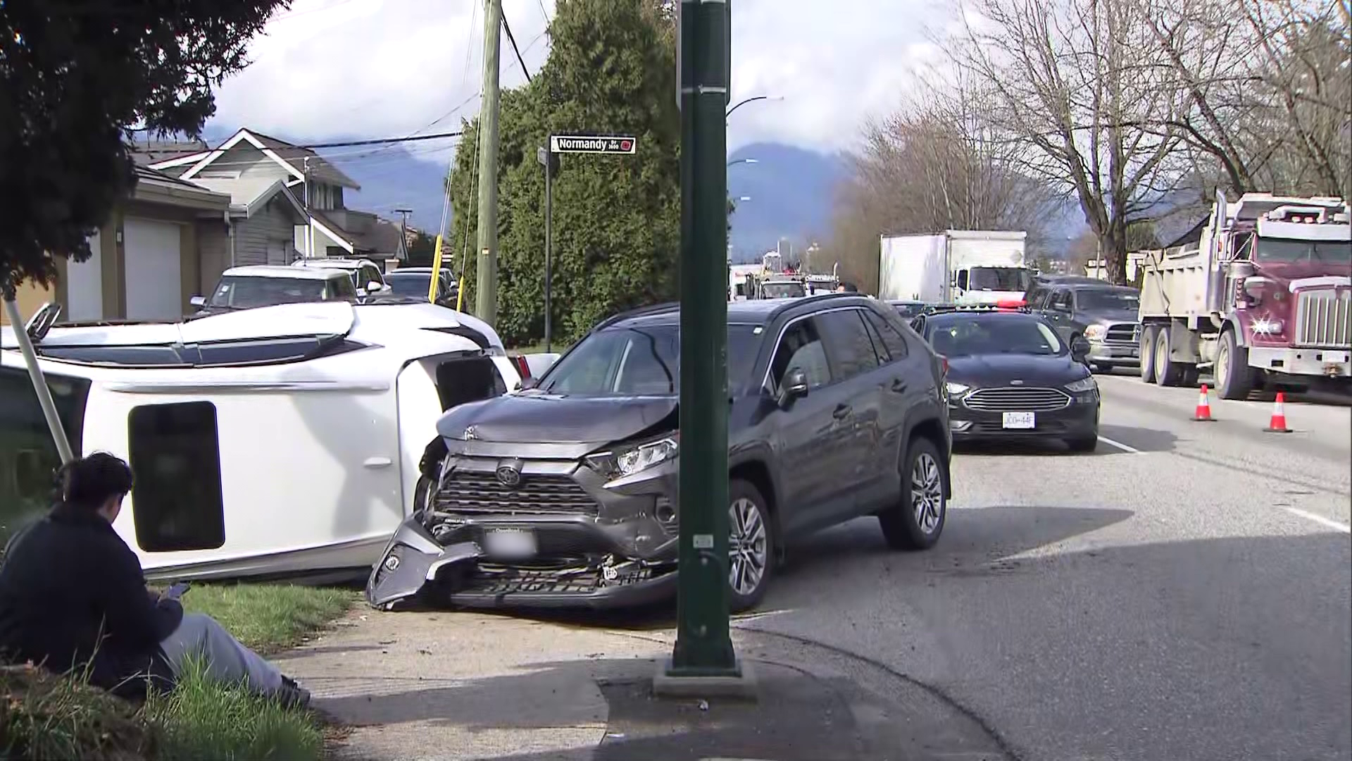 1 in hospital after roll-over crash on Vancouver's Boundary Road