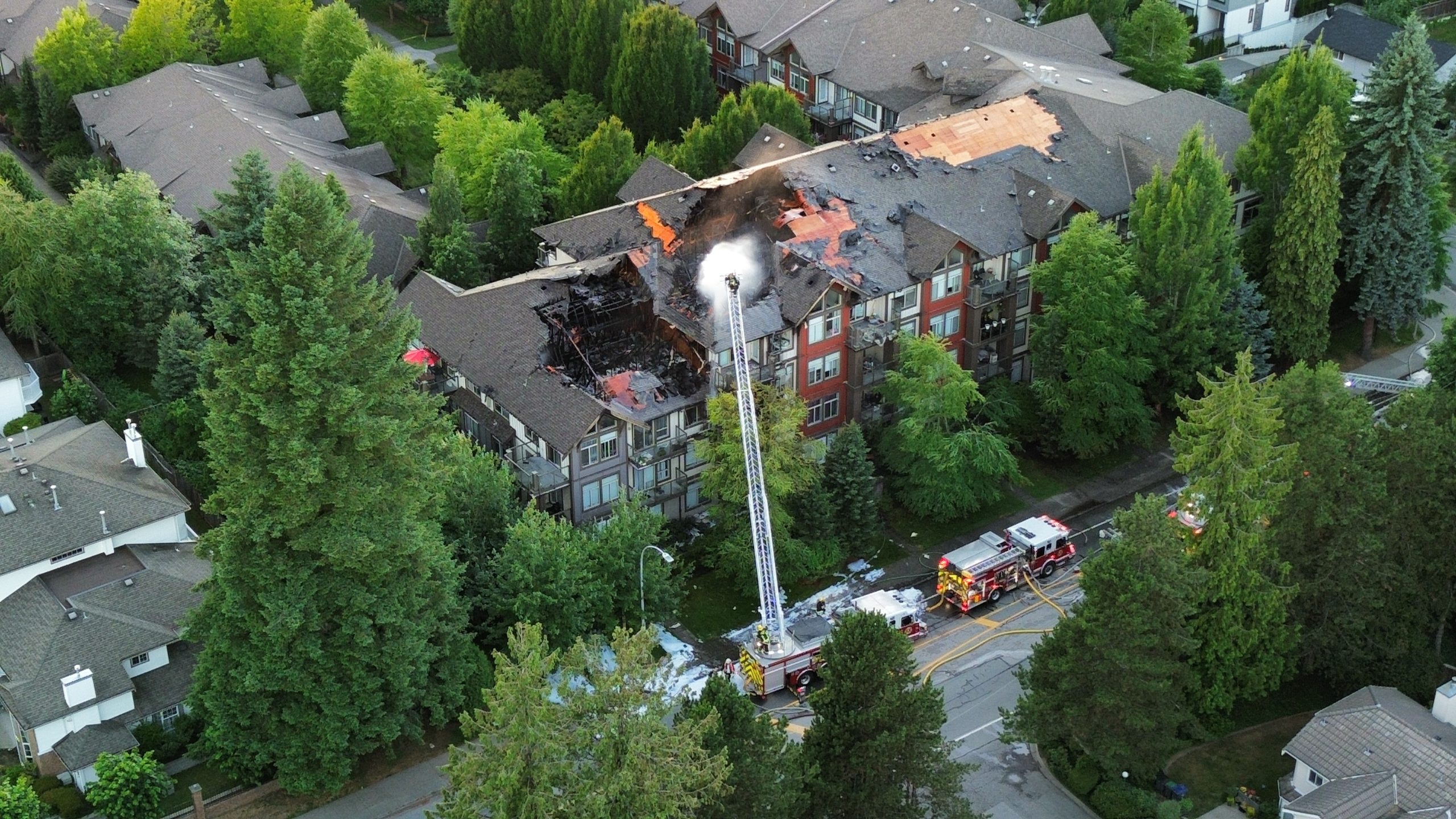 Surrey Fire Service: over 100 people displaced by apartment fire