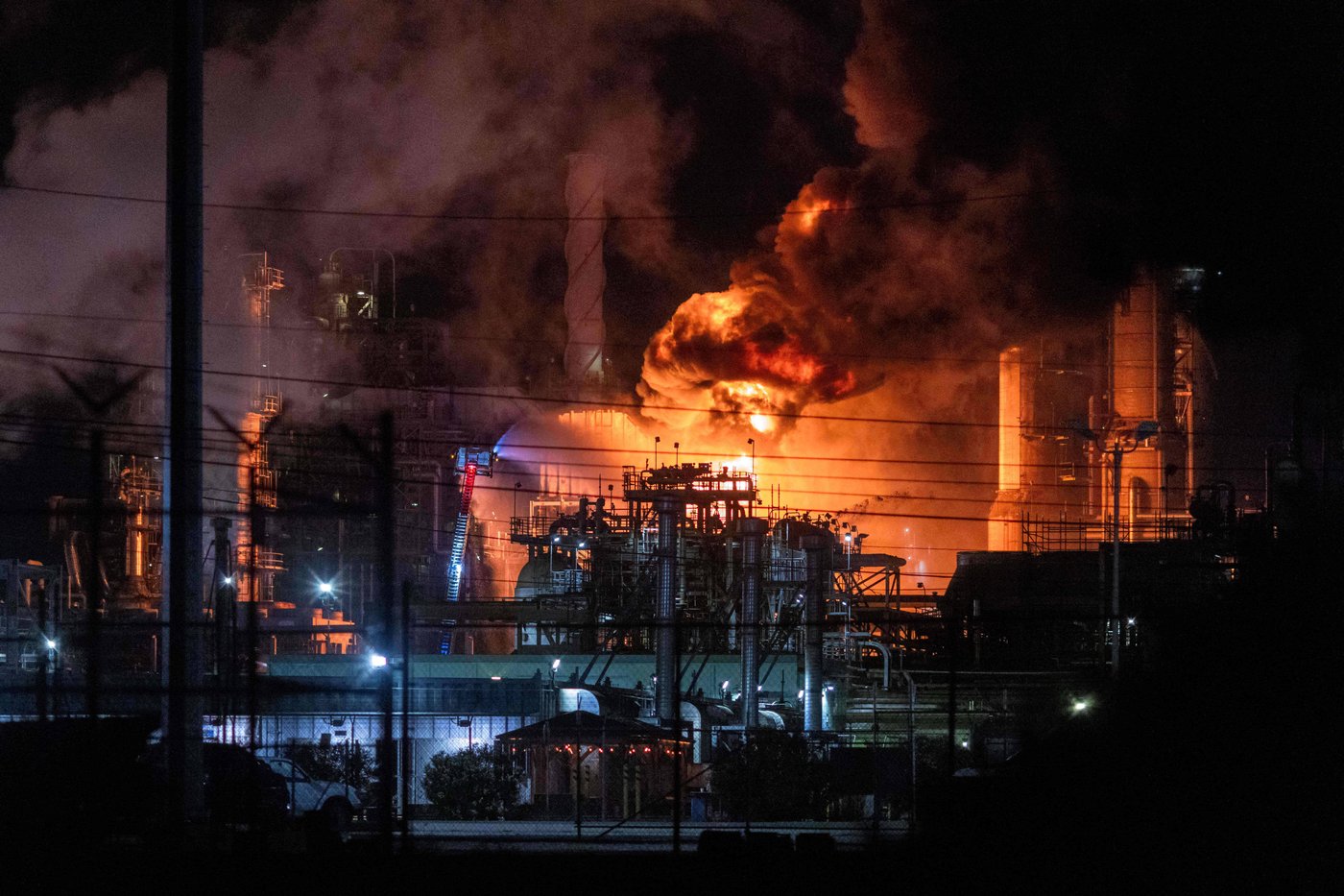 Californian refinery fire could mean gas price jump in B.C.: expert