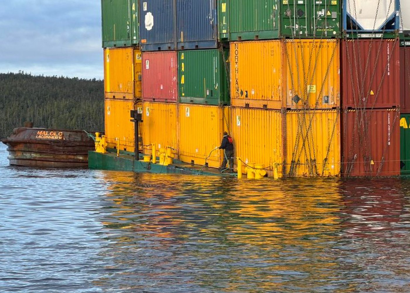 Loaded barge bound for Seattle sinking off central B.C. coast