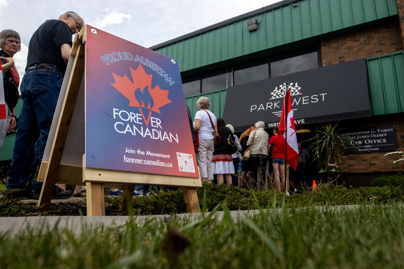 Campaign to keep Alberta in Canada launches